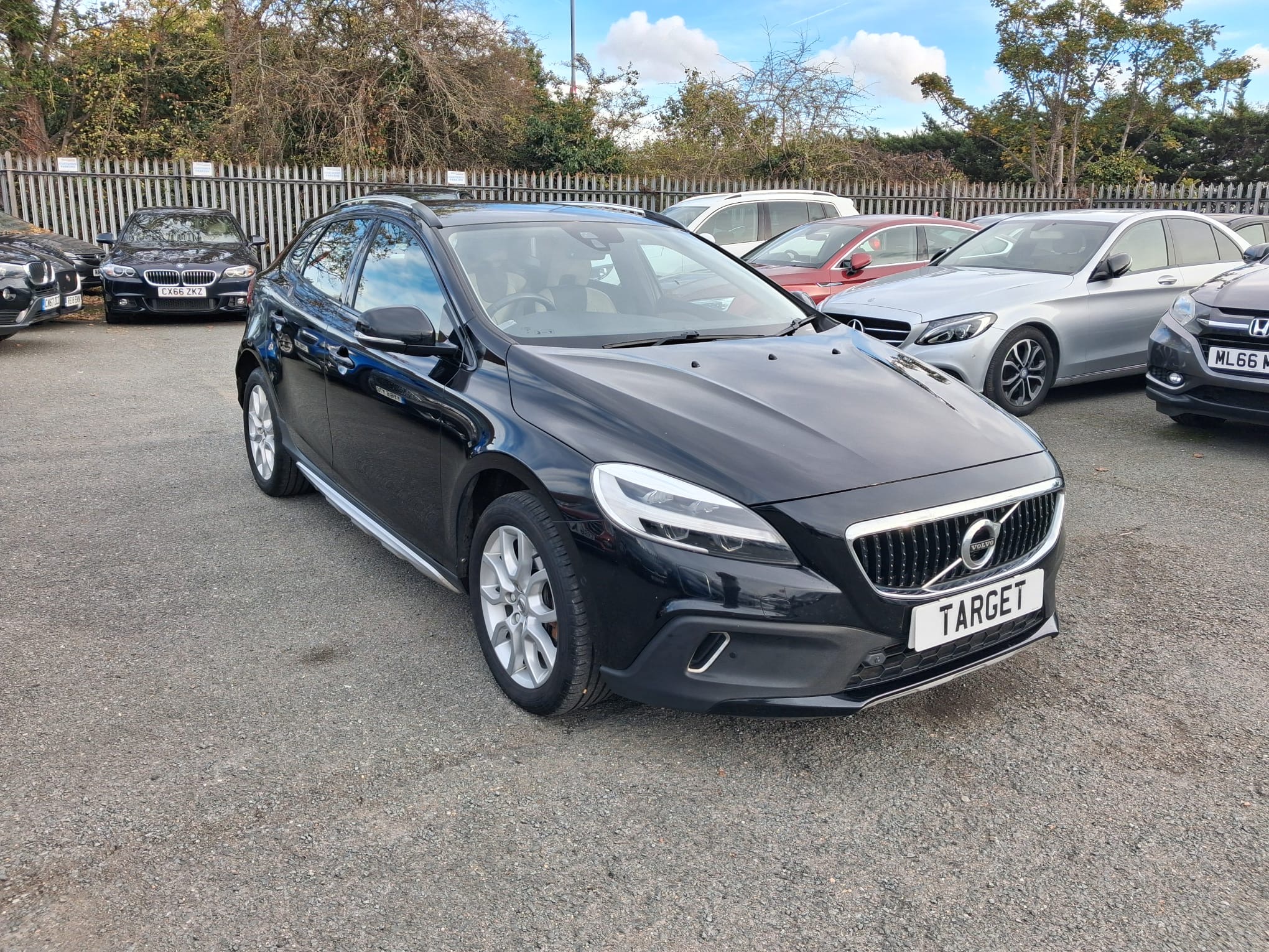 Volvo V40 - Target Car Supermarket
